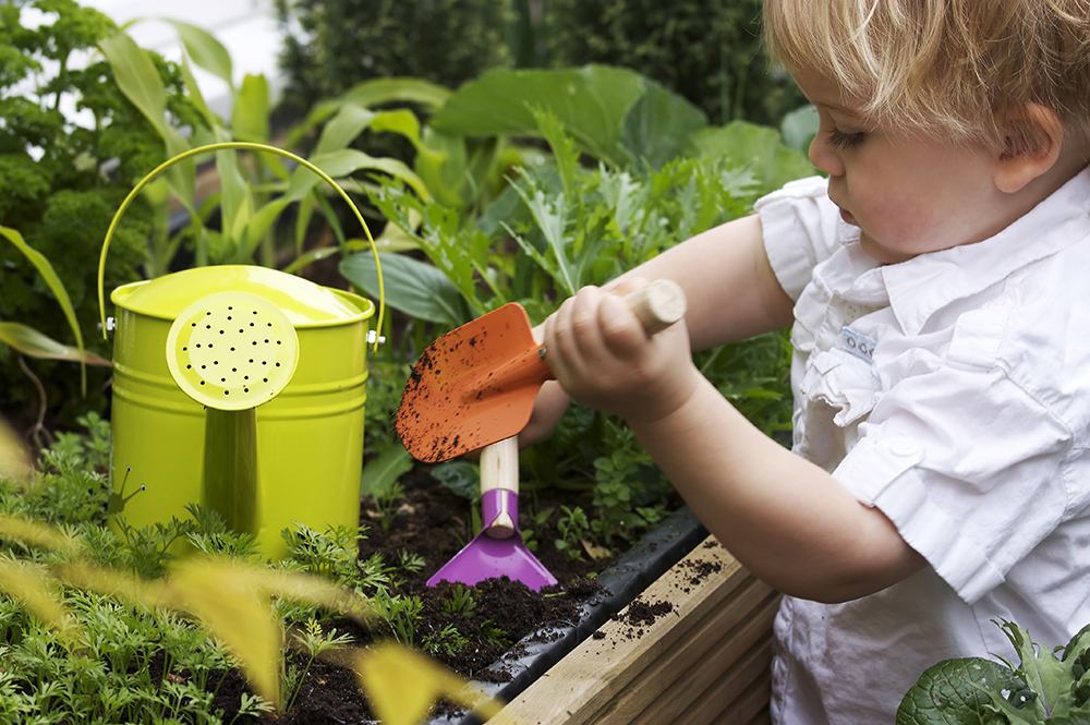 toddler gardening | Eskay Kids | Child Care Centre | Kindergarten ...